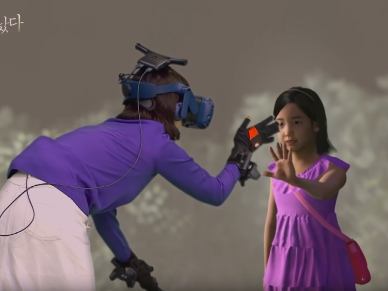 Mother Virtually Interacts with Deceased Daughter with Hi5 VR GLoves | Noitom Motion Capture Systems